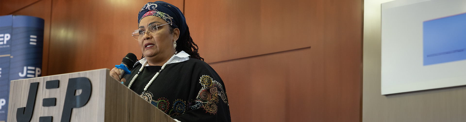 La JEP aplaza tercera sesión de versión de Victoria Sandino